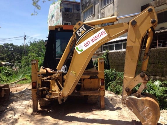 ขายรถตักหน้า-ขุดหลัง 2 เพลา CAT 424D 13,4XX ชม. - Truck2Hand.com