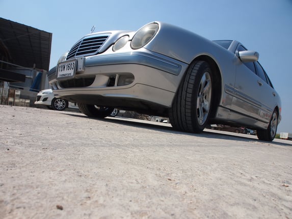 รถ Mercedes Benz E200 kompressor W210 เครื่องซุปเปอร์ชาร์จ ฝาแดง ...