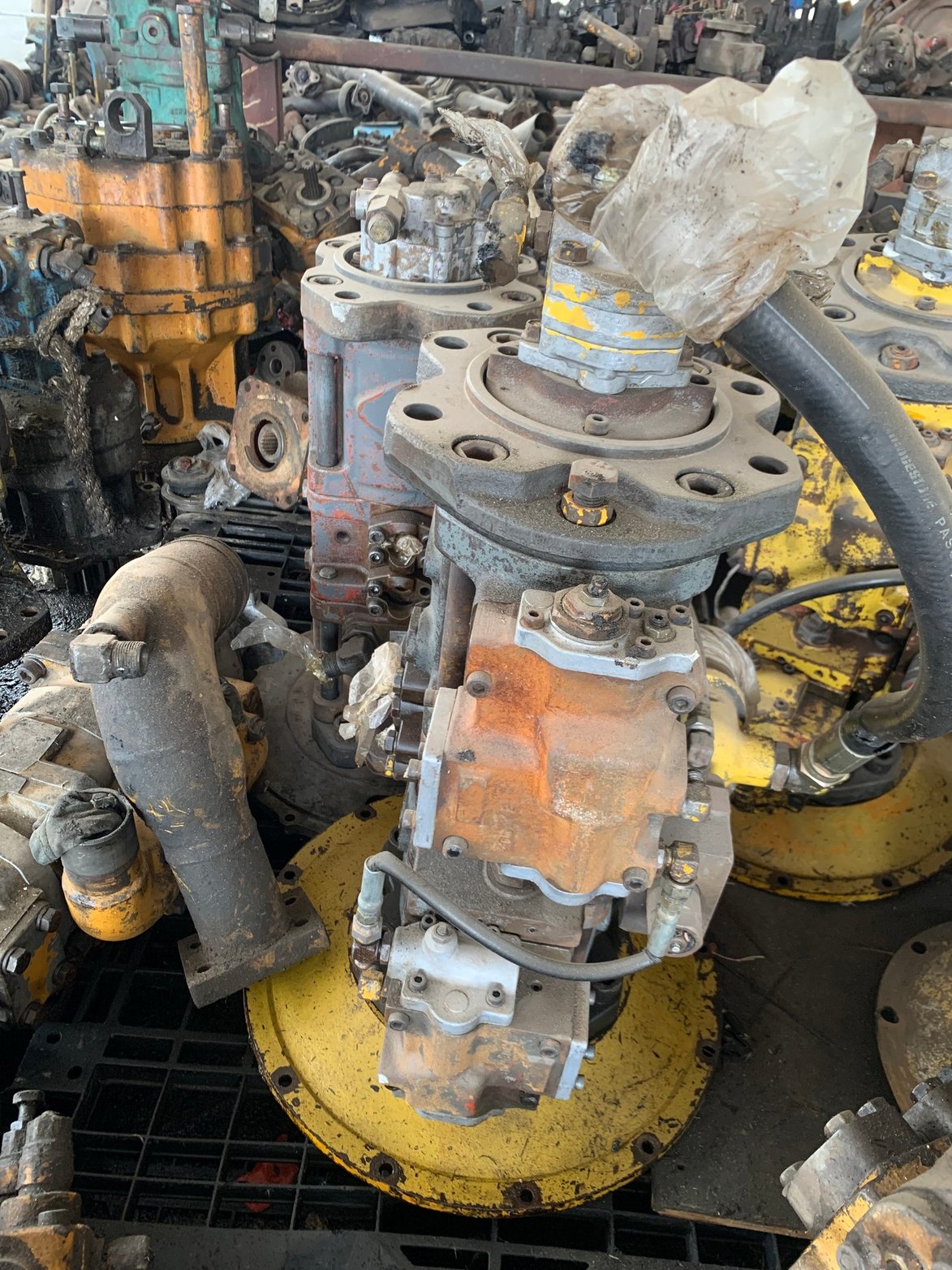 ขายปั้มแม็คโครK3V ใส่PC200 - Truck2Hand.com