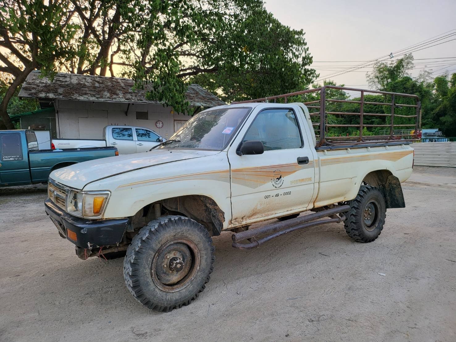 Toyota LN106 - Truck2Hand.com