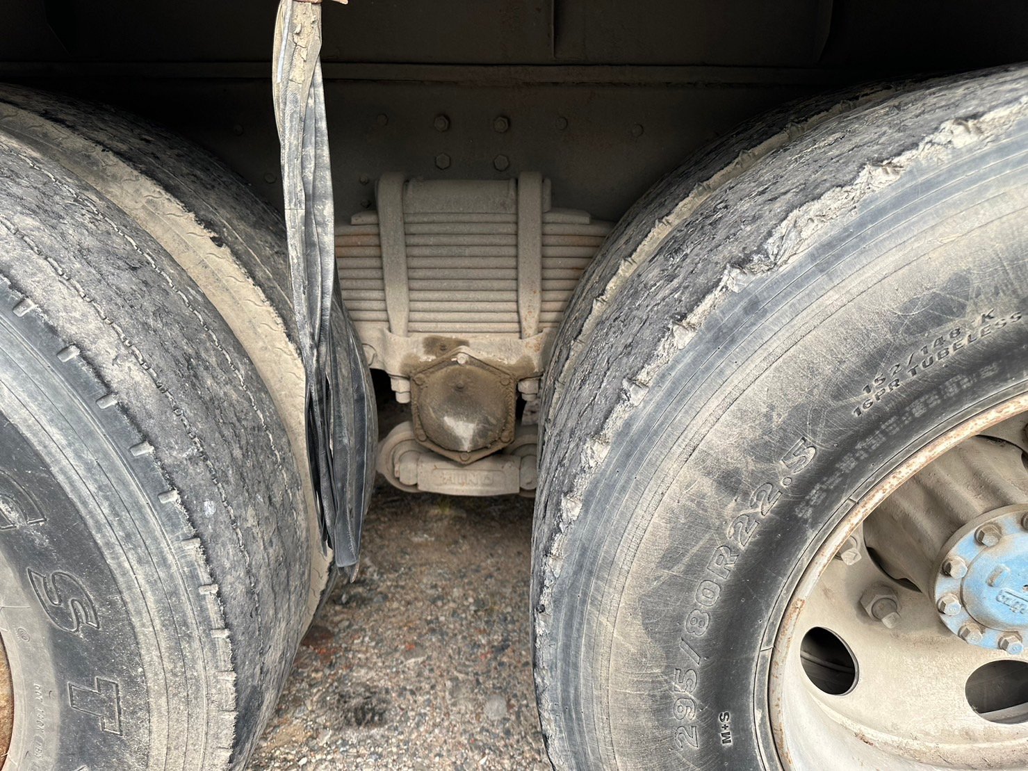 HINO FL210 ตู้ทึบ ปี40 - Truck2Hand.com