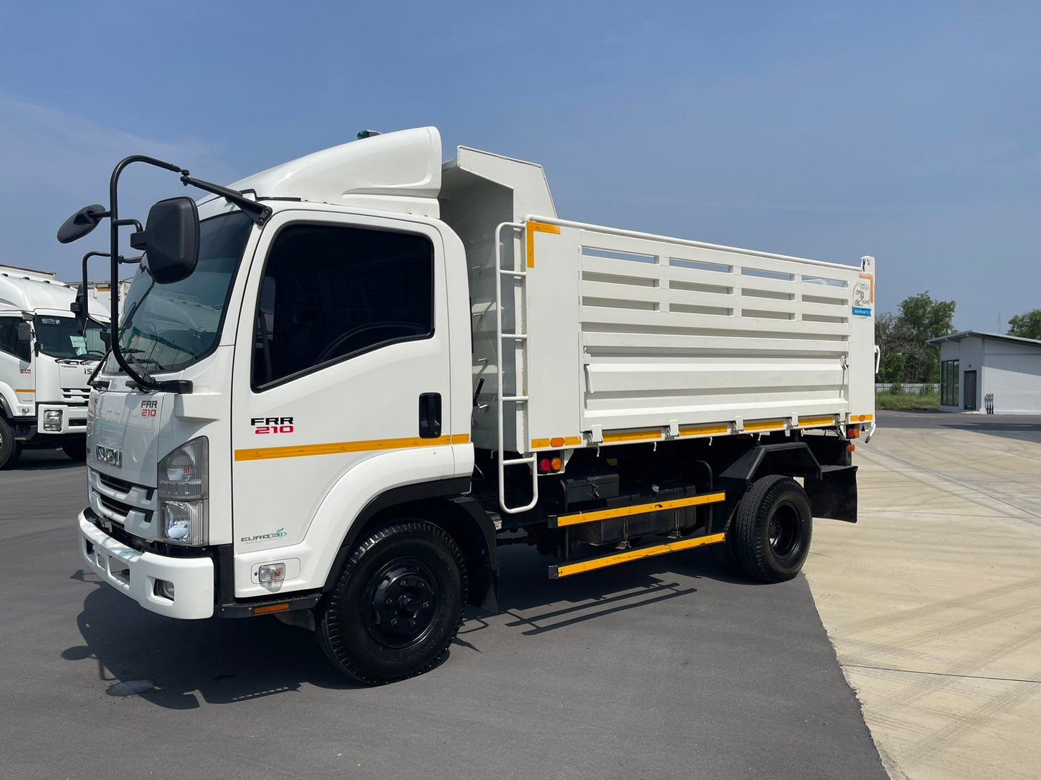 ISUZU FRR 210 ปี 2020 เครดิตดีฟรีดาวน์ - Truck2Hand.com