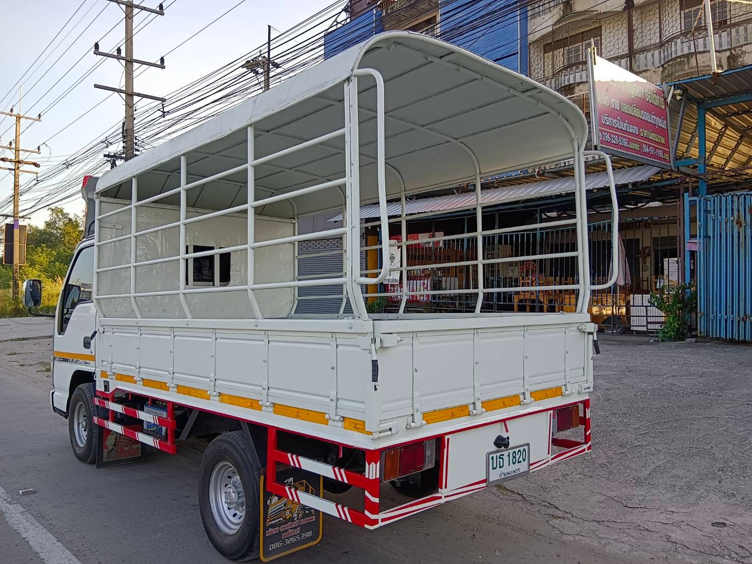 ดาวน์ 19000 พร้อมออกรถ ISUZU NKR ปี 2007 - Truck2Hand.com