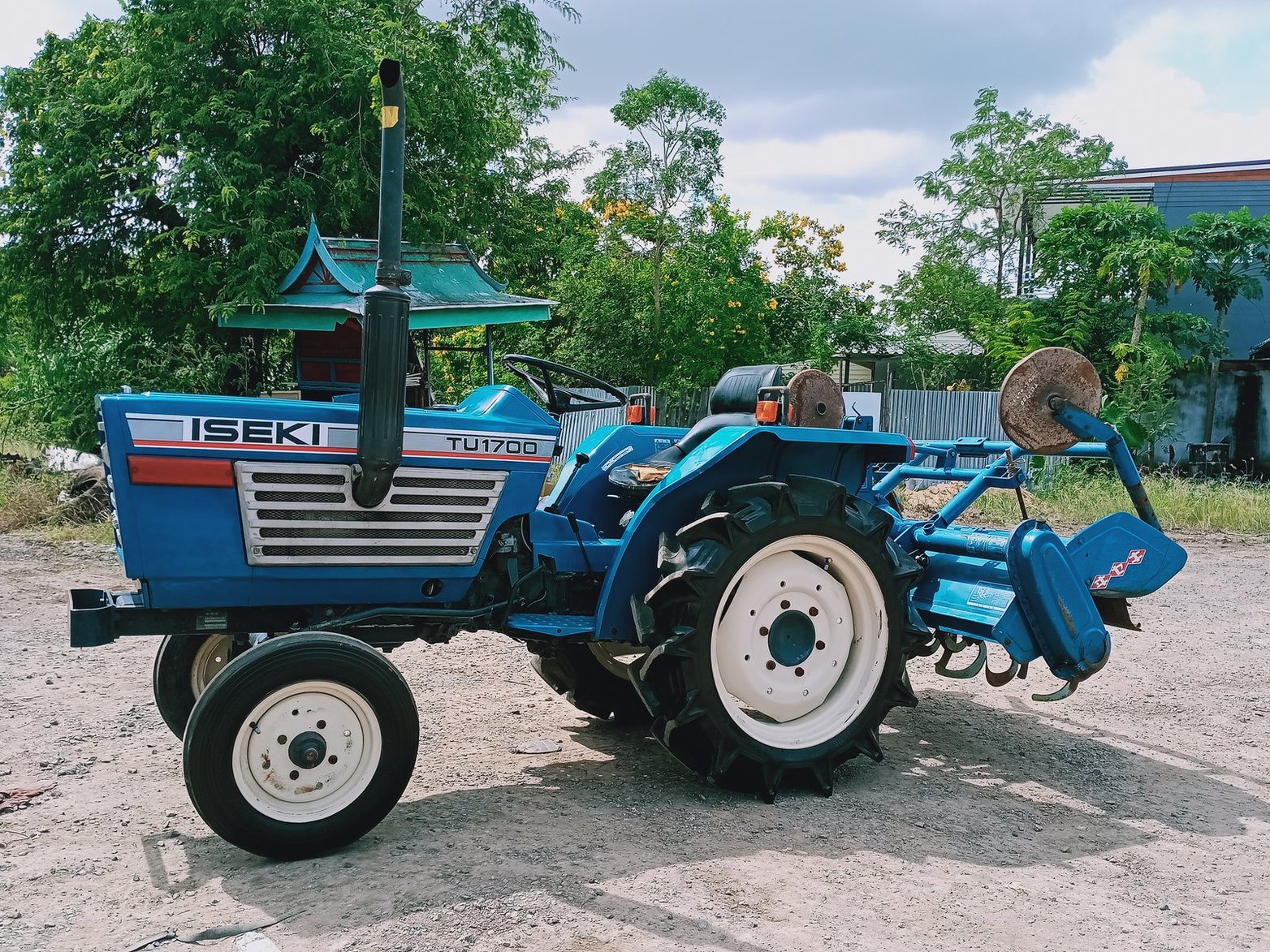 ISEKI TU1700 - Truck2Hand.com