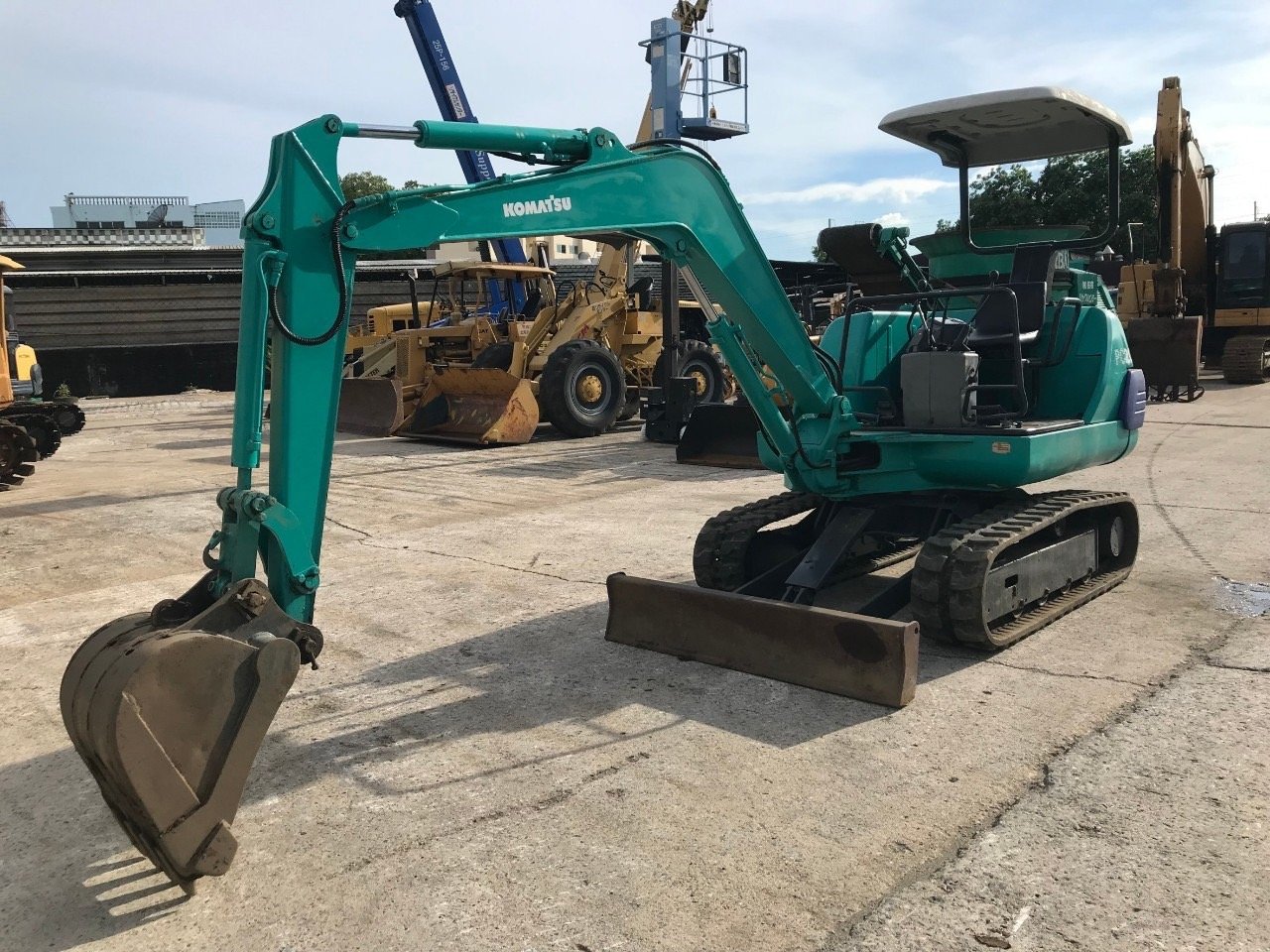 KOMATSU PC20-7 นำเข้าจากญี่ปุ่น สภาพพร้อมใช - Truck2Hand.com
