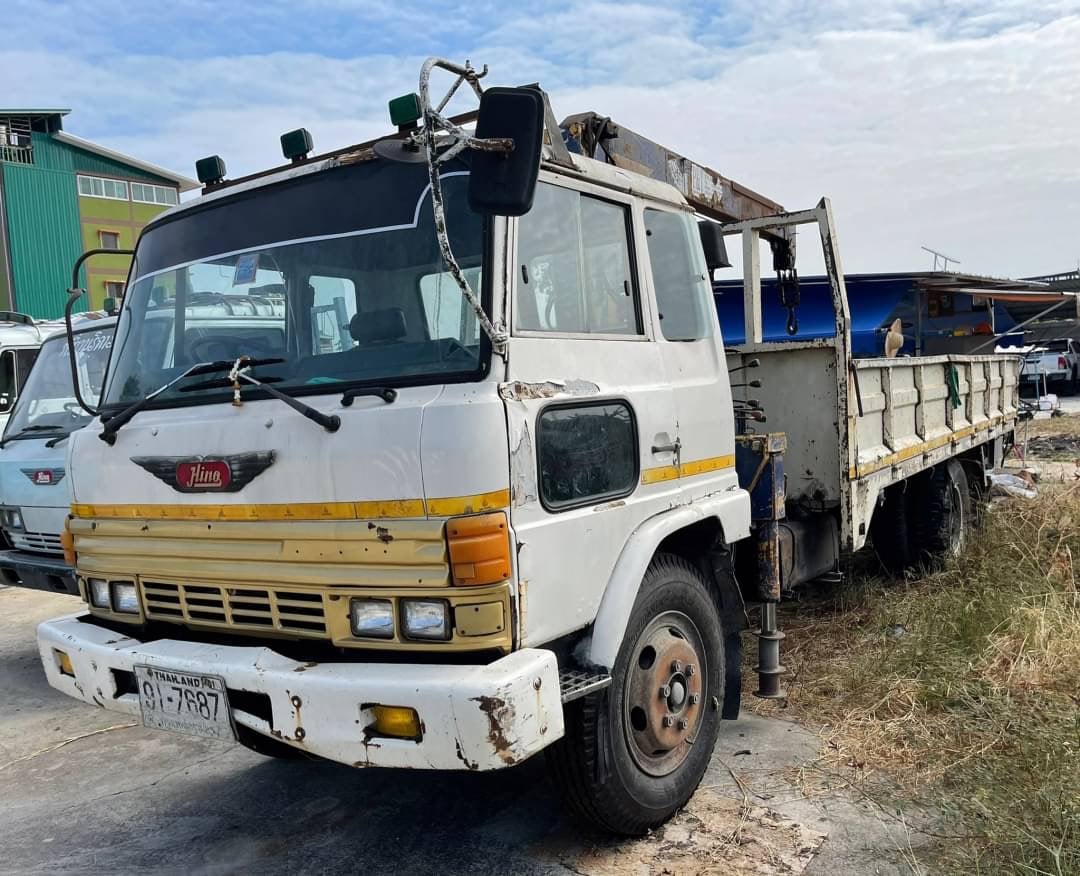 รถหกล้อติดเครน 370,000 บาท HINO FD176 ปี39 - Truck2Hand.com