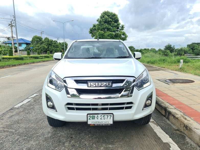 ISUZU D-MAX HI-LANDER SPACE CAB 1.9 Z DDI M - Truck2Hand.com