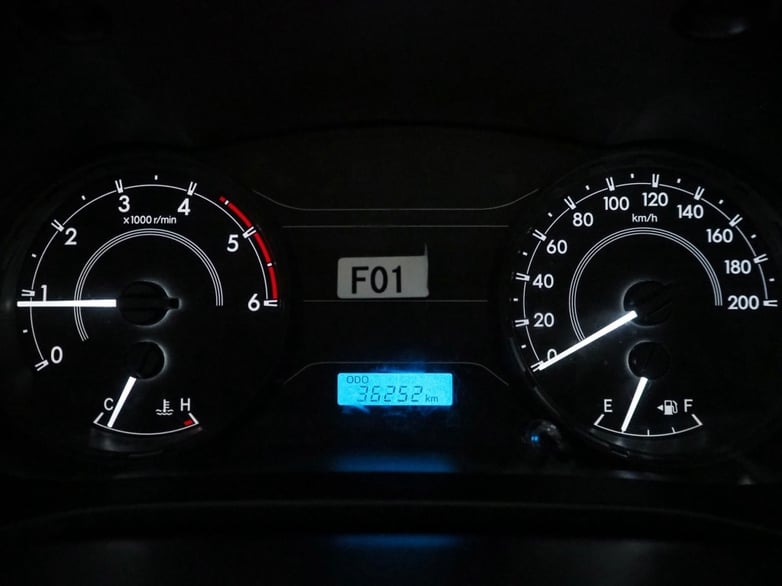 TOYOTA HILUX REVO 2.4 J PLUS SWB SINGLE CAB - Truck2Hand.com