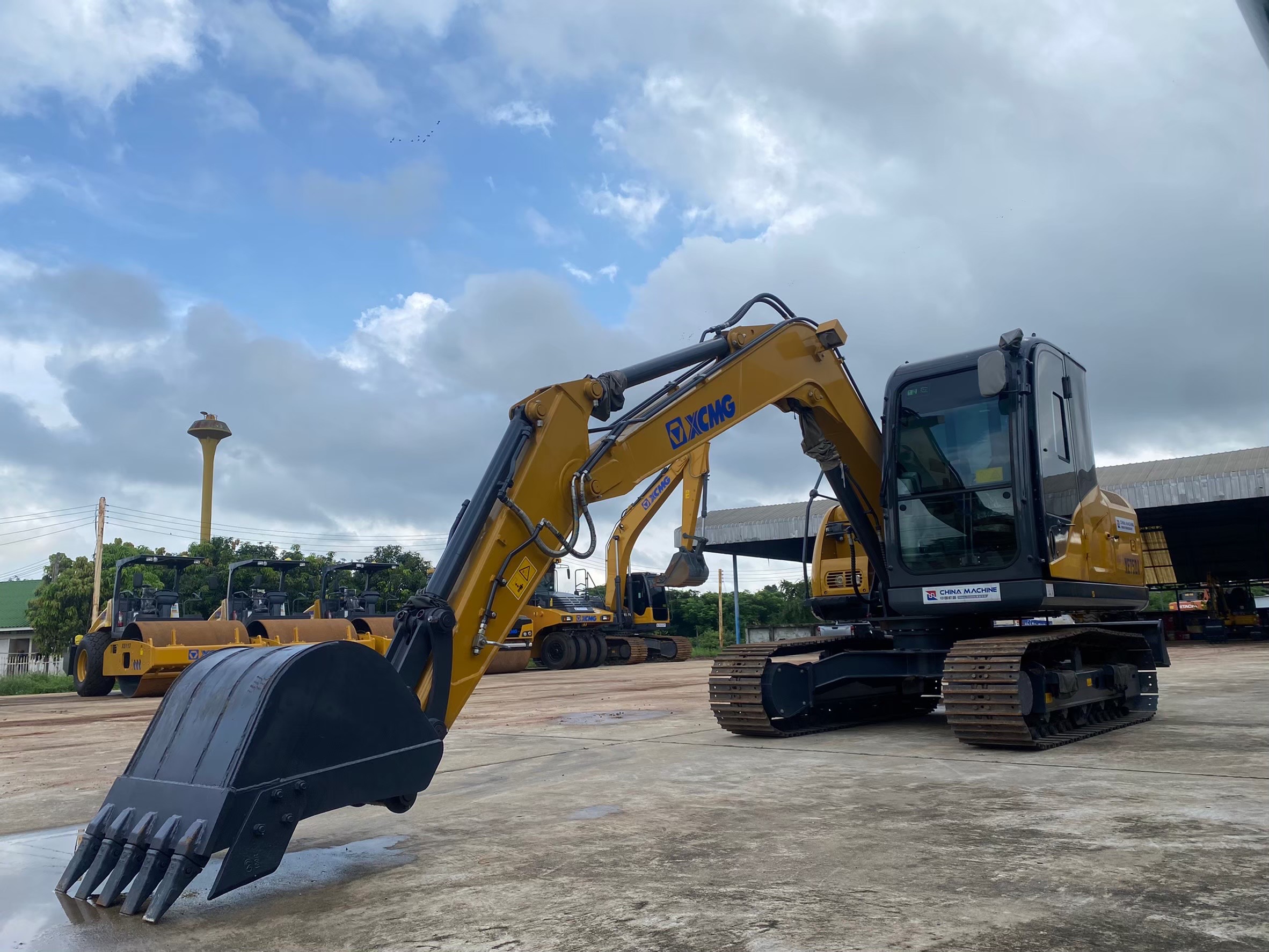 รถขุด 7.5ตัน XCMG รุ่น XE75DA โปรโมชั่น ดาว - Truck2Hand.com