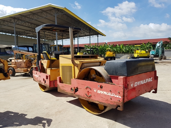 ขายรถบดอัดสั่นสะเทือน 10 ตัน DYNAPAC CC412 - Truck2Hand.com