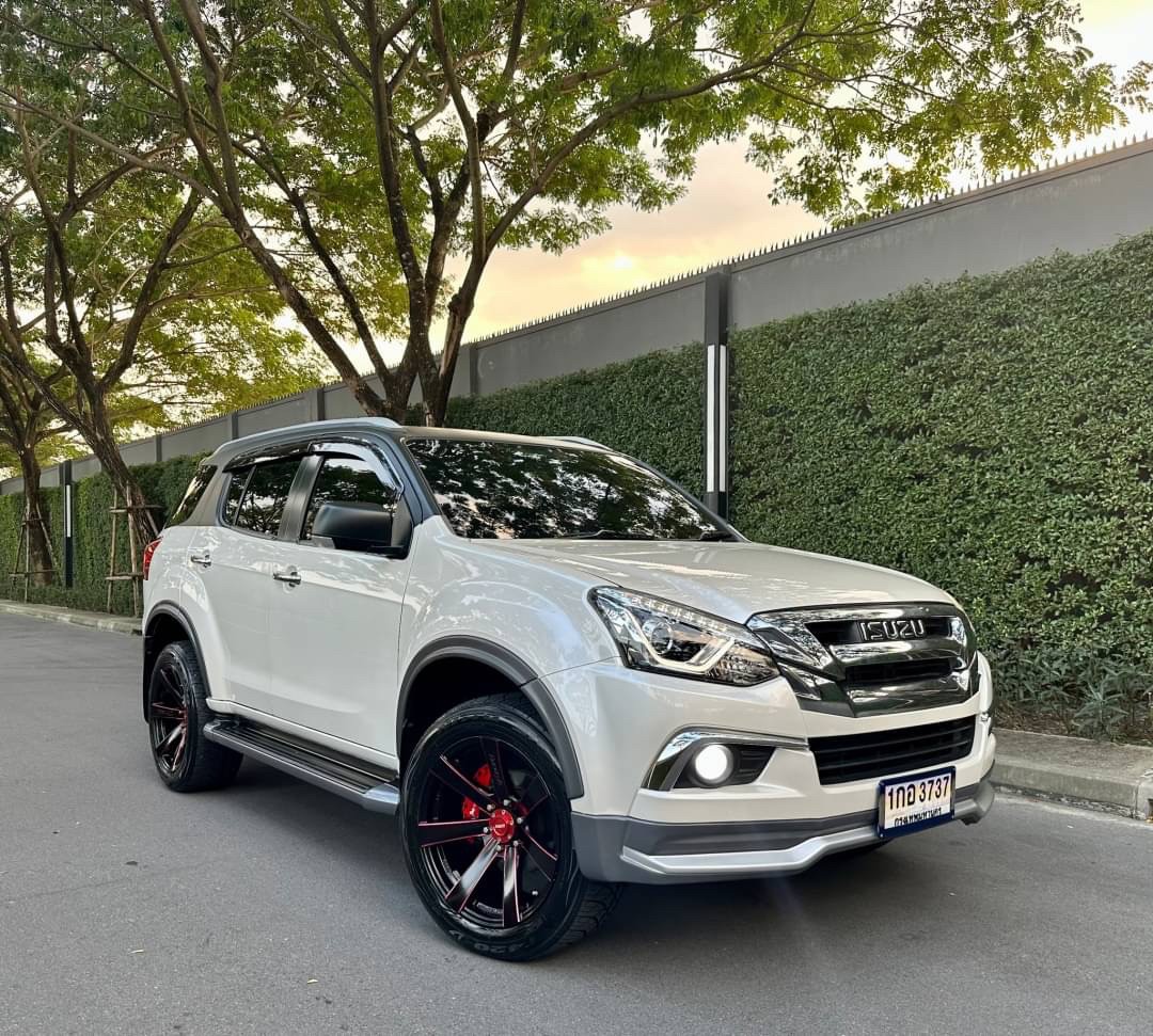 ISUZU MUX 1.9 TOP NAVI 2WD สี ขาวปี19 - Truck2Hand.com