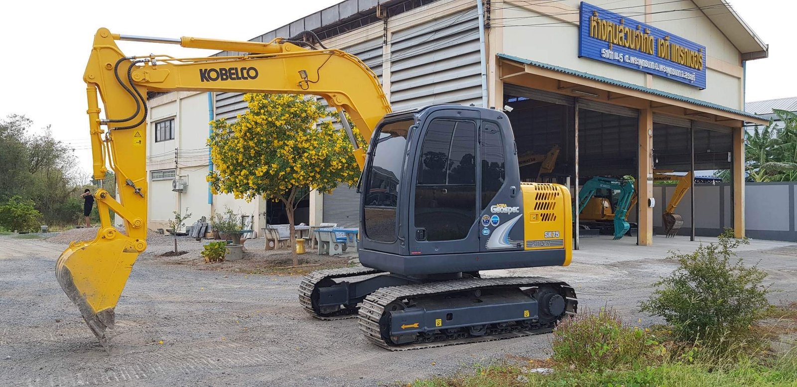 KOBELCO SK75-8 เก่านอก เก็บงาน ถ่ายของเหลว - Truck2Hand.com