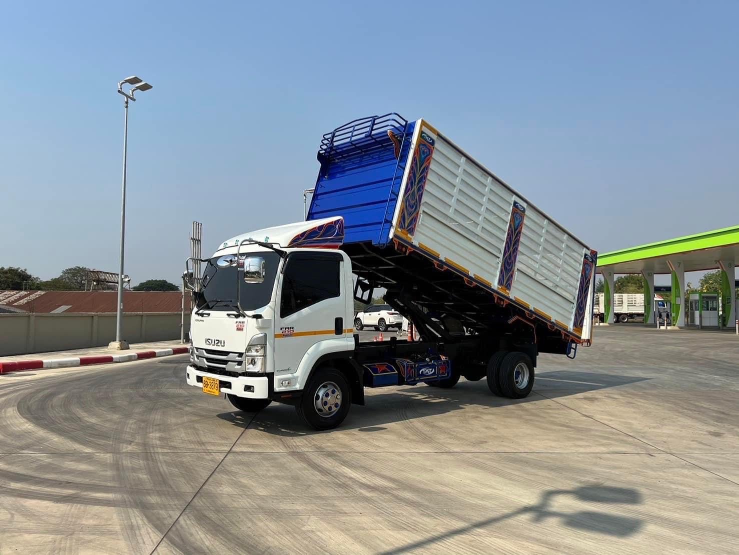 รถ6ล้อดั้มเกษตร ISUZU NEW FRR 210 แรงปี 256 - Truck2Hand.com