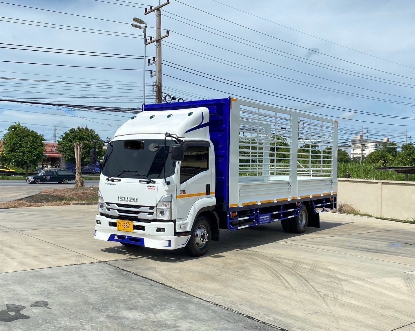 6ล้อ NEW FRR 210 แรง - Truck2Hand.com