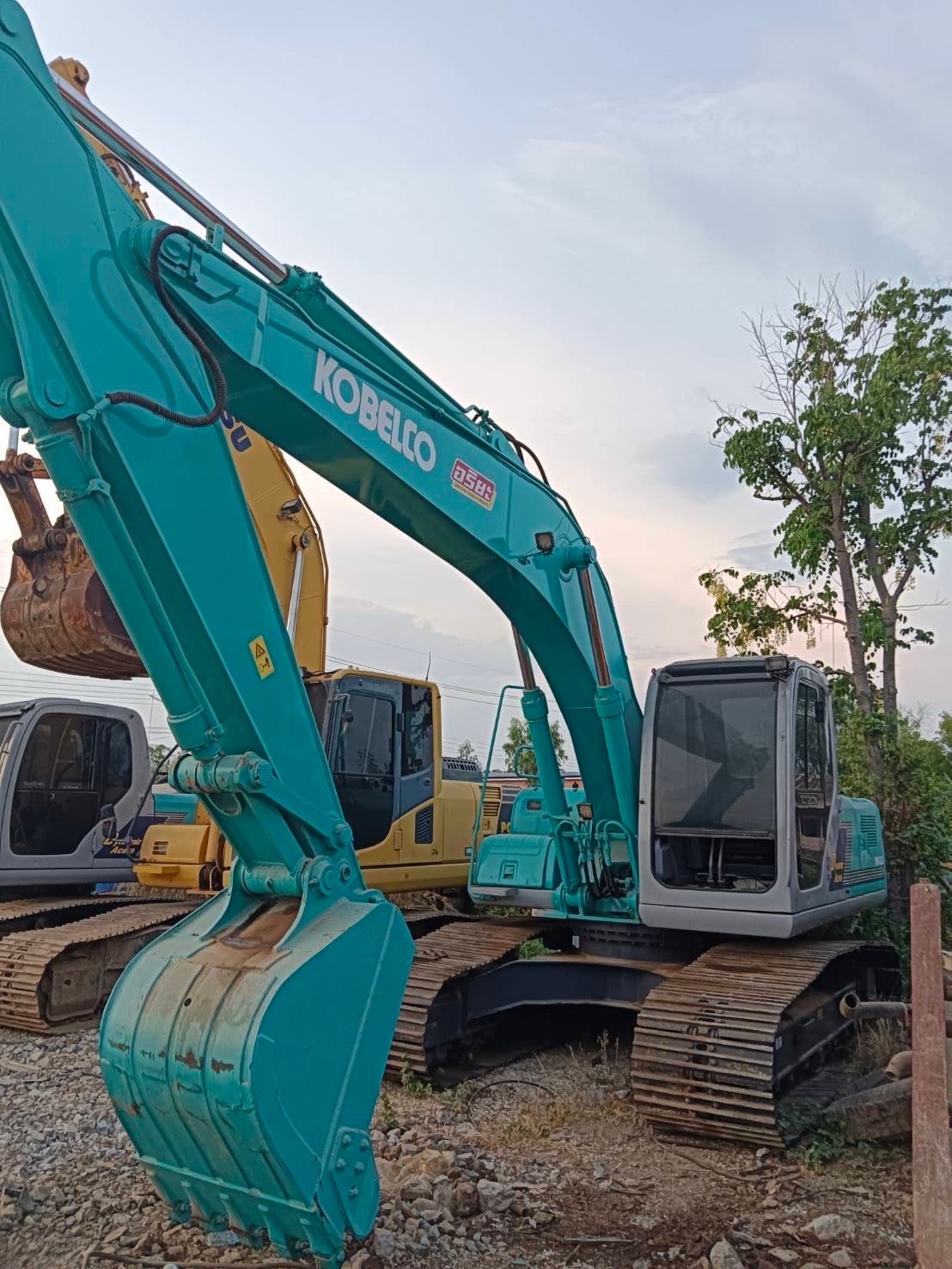 KOBELCO SK200 YN10 - Truck2Hand.com