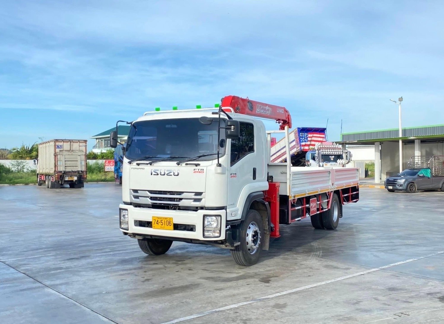 FTR 240 ปี 65 ติดเครน UNIC 5 ตัน - Truck2Hand.com