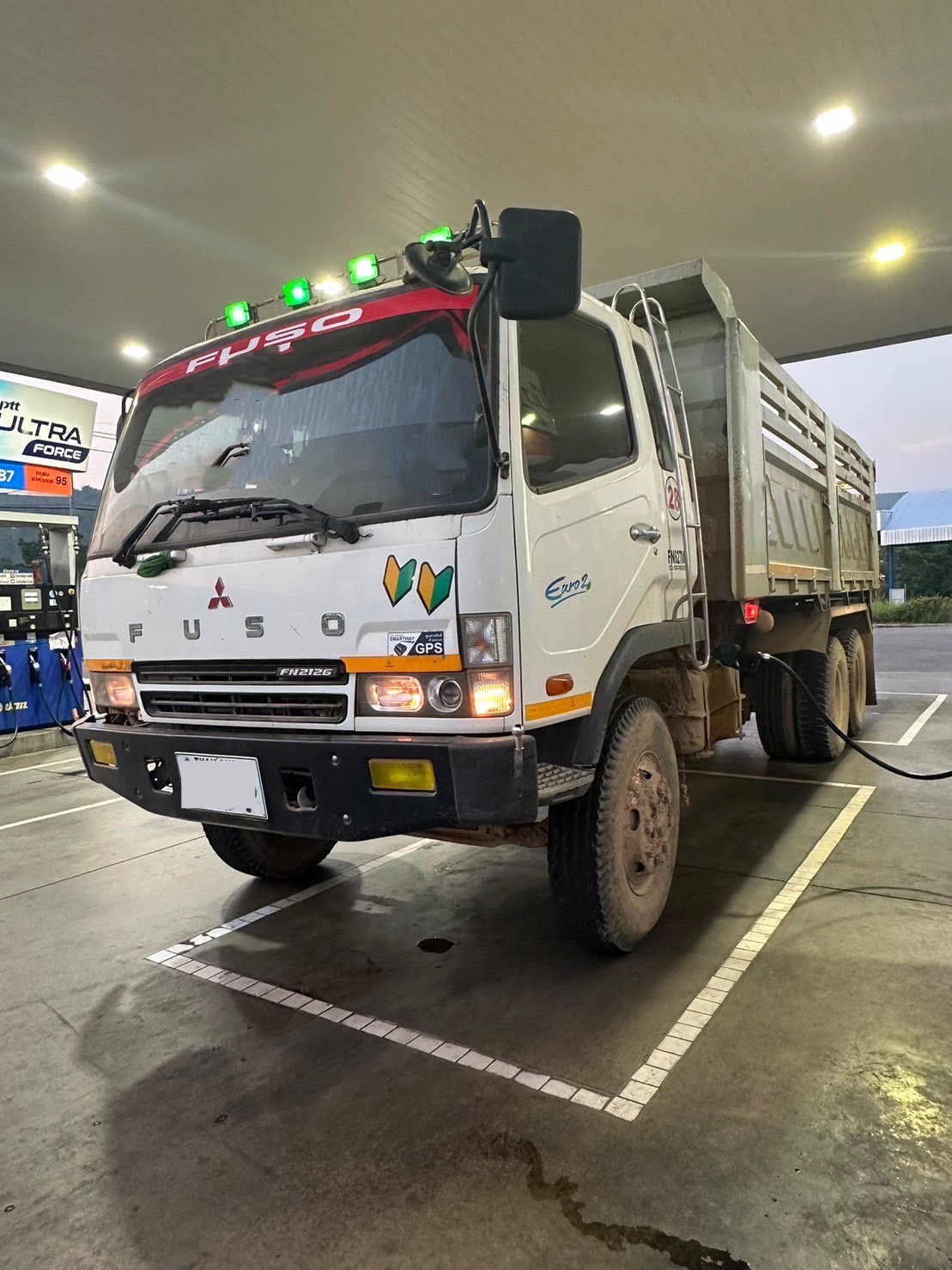 10ล้อดั้มฟูโซ่ Euro2 - Truck2Hand.com