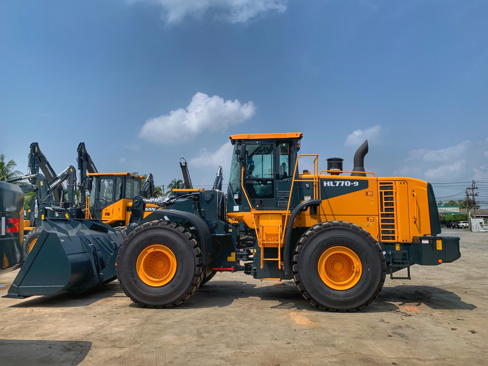 รถตักล้อยาง Hyundai HL770-9 - Truck2Hand.com