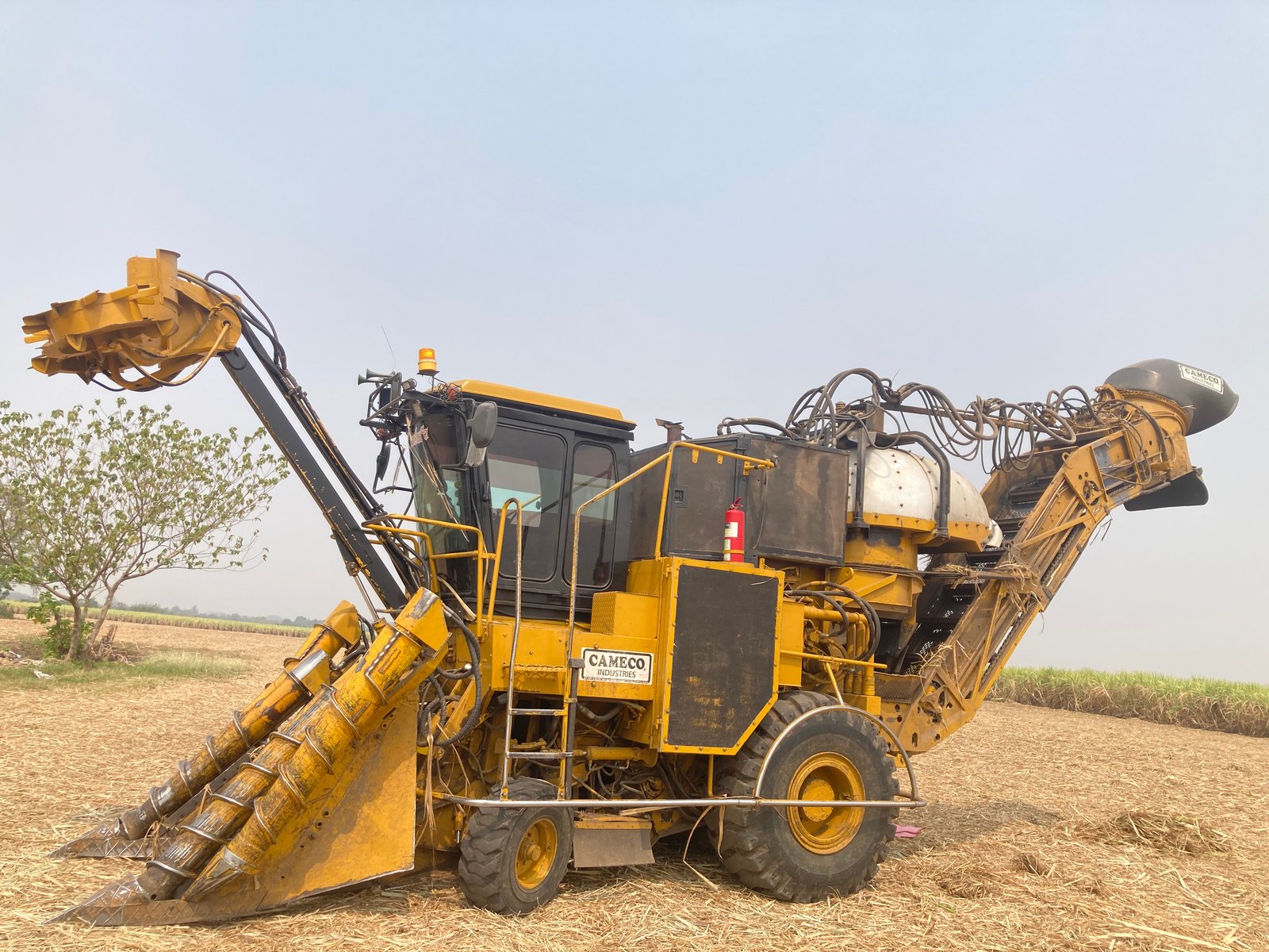 ขายรถตัดอ้อยCameco เจ้าของขายเอง - Truck2Hand.com