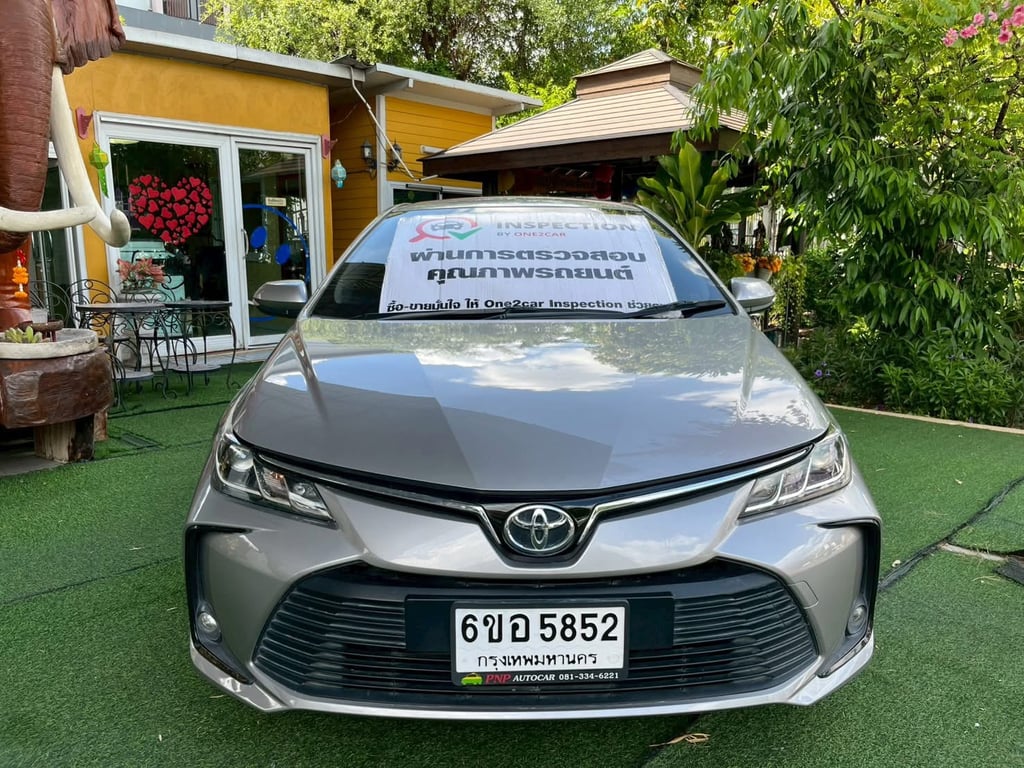 ตลาดซื้อขาย รถยนต์ TOYOTA (โตโยต้า) Corolla Altis รถเก๋ง 4 ประตู ...